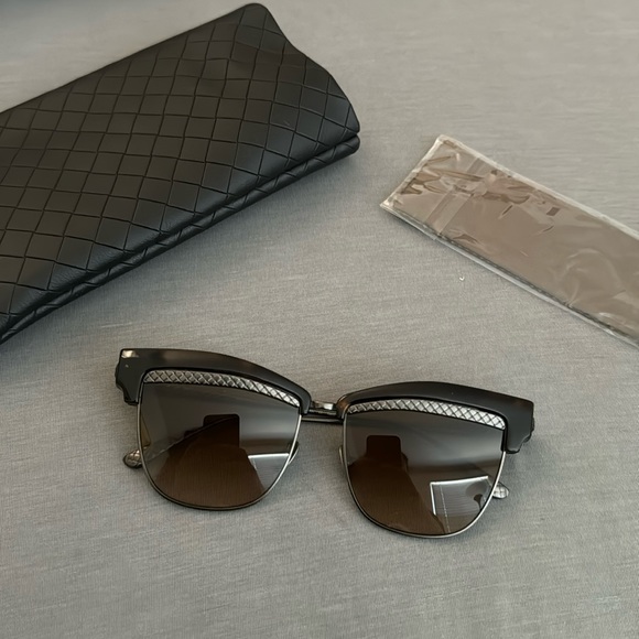Bottega Veneta | Accessories | Authentic Bottega Veneta Brown Lenses ...